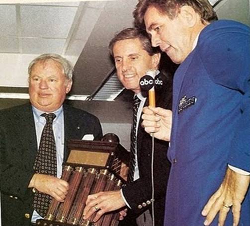 Remembering Former Mets Broadcaster Tim McCarver & His Amazing Career