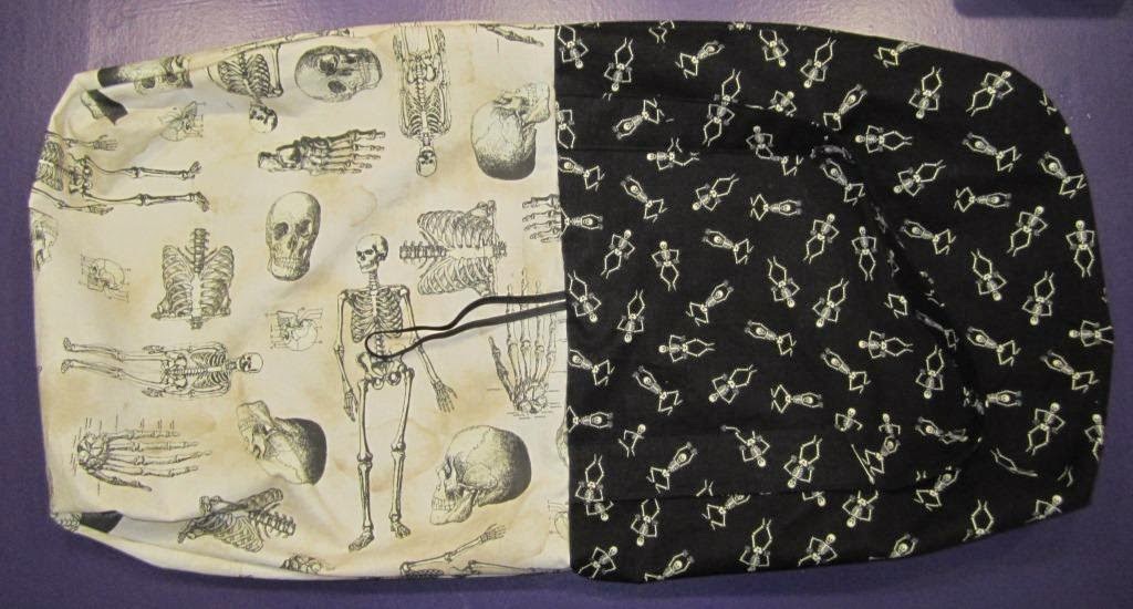 GIY: Goth It Yourself: Tutorial: DIY Fold-Up Fabric Tote