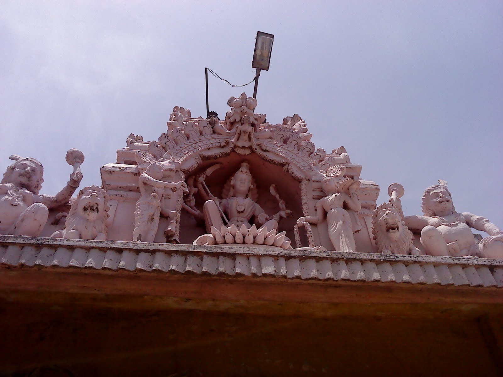 Tamilnadu Tourism: Madukkarai Chellandiamman Temple, Mayanur, Karur