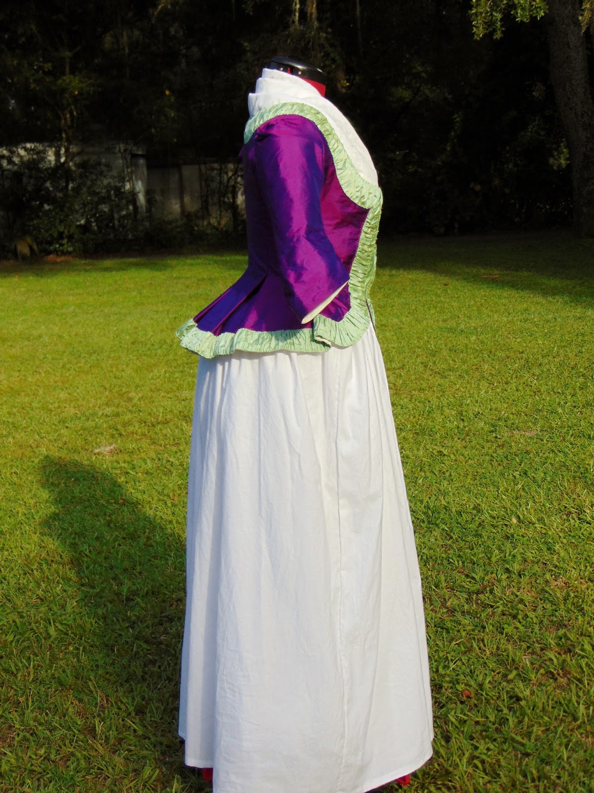 The Antique Sewist: Casaquin Jacket - Purple & Green Silk