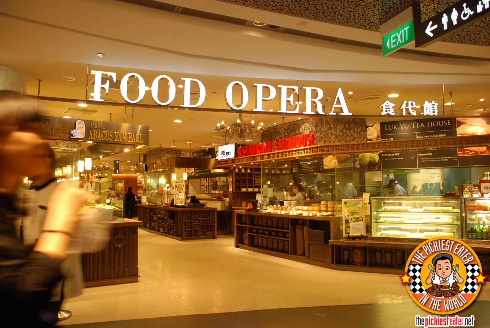 THE PICKIEST EATER IN THE WORLD: SINGAPORE DAY 3: THE PHANTOM OF THE ...