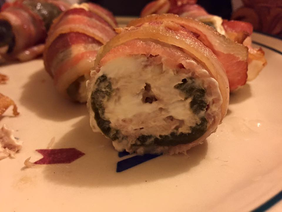 CHILES RELLENOS CON QUESO CREMA Y TOCINO ~ COMIDA DE PETRY