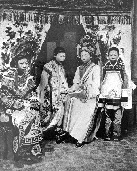 Blog To Express: Ways Done in the Past - Chinese Wayang