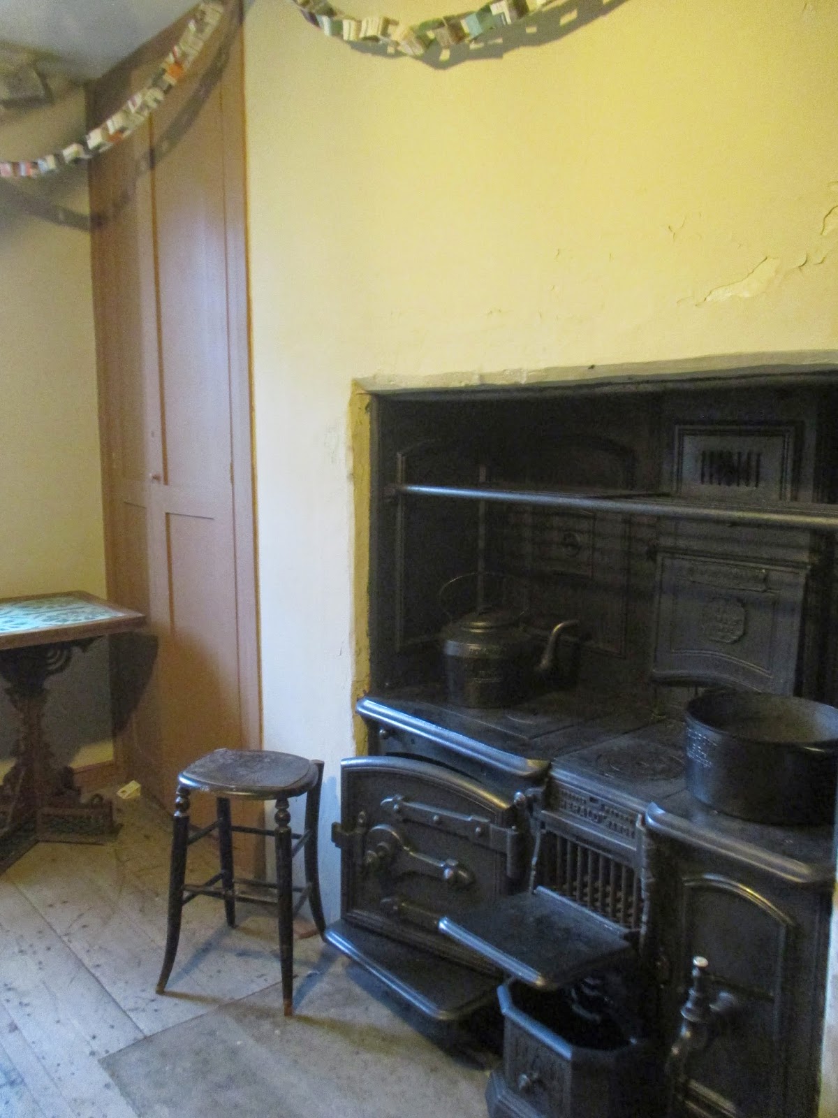 Remembering The Old Ways : Christmas at Gunby Hall