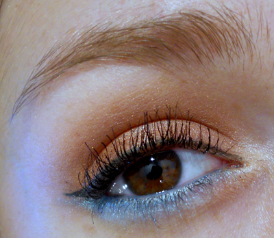 Mancinas beauty spot.: Ice cold eyes