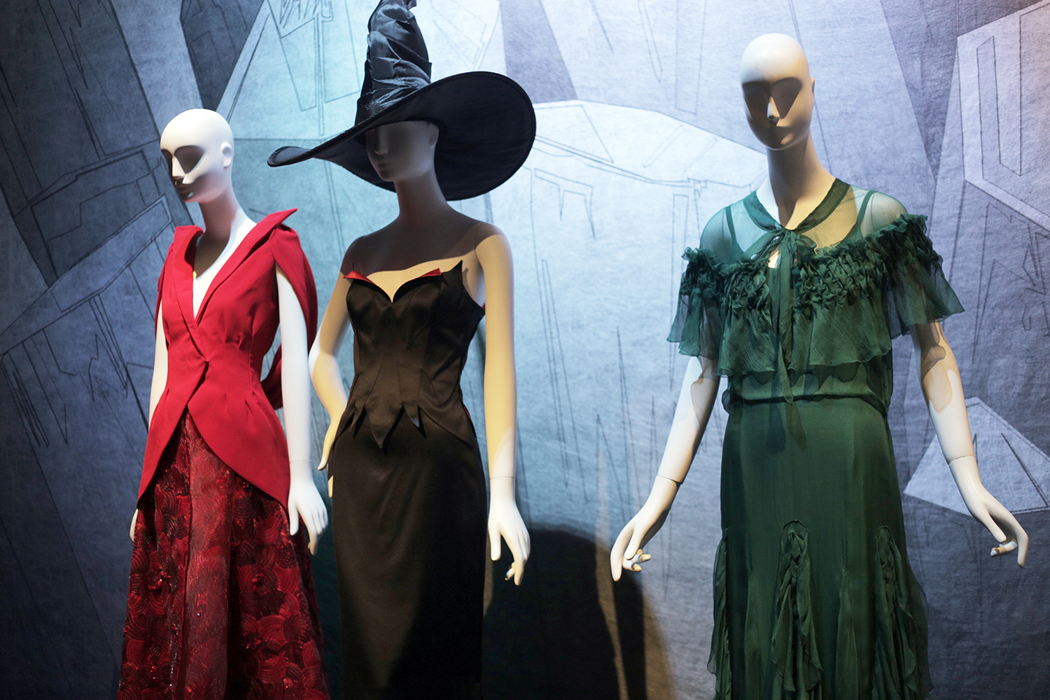 Stylecurated: FAIRY TALE FASHION @ FIT MUSEUM