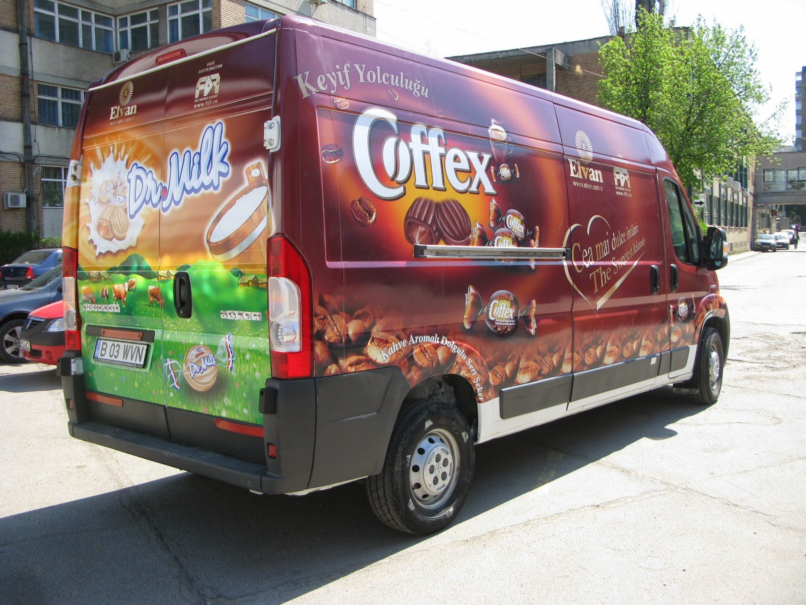 Graphis Advertising - Productie Publicitara: March 2014