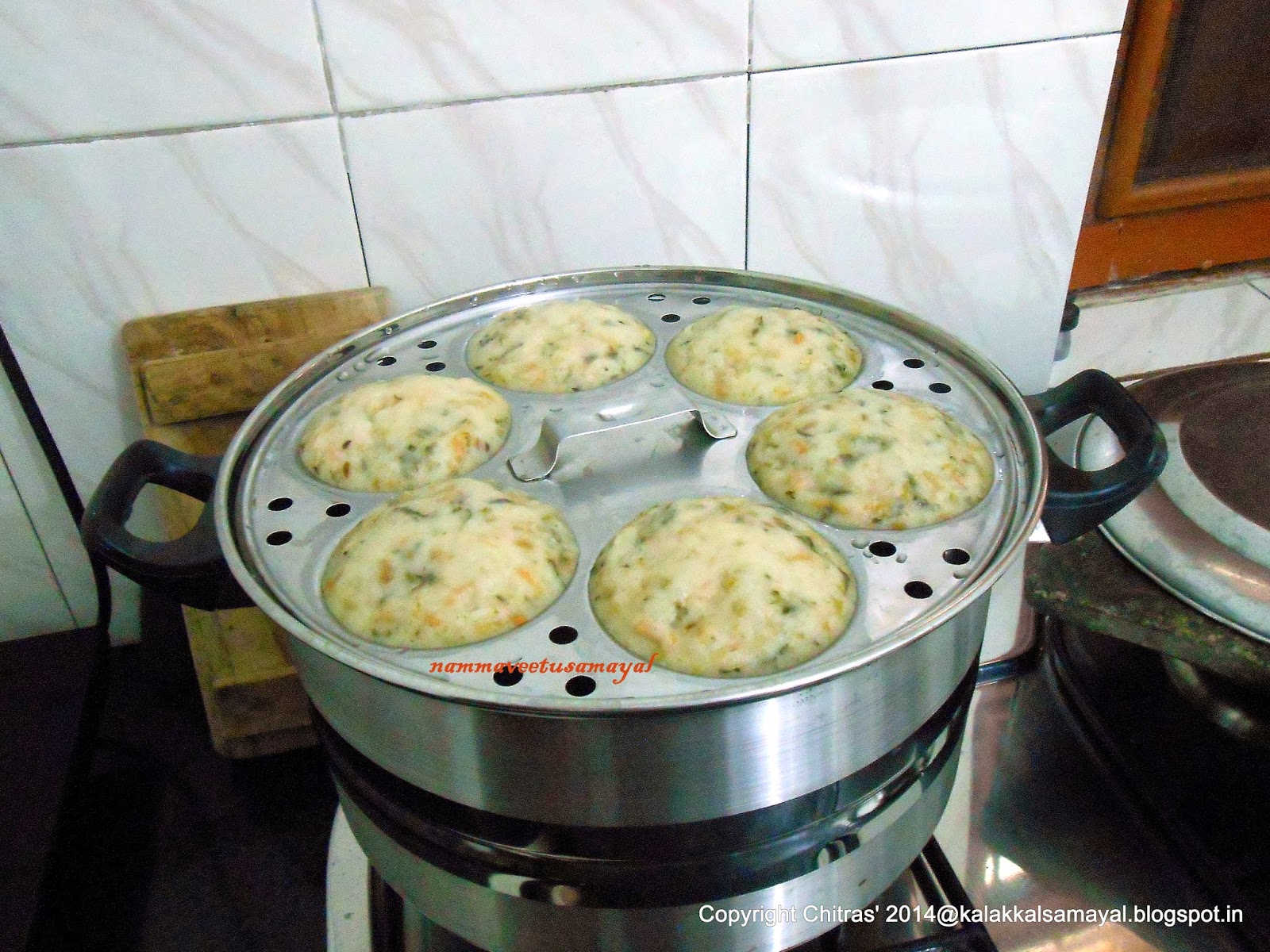 kalakkalsamayal: Spicy Masala Kallappam