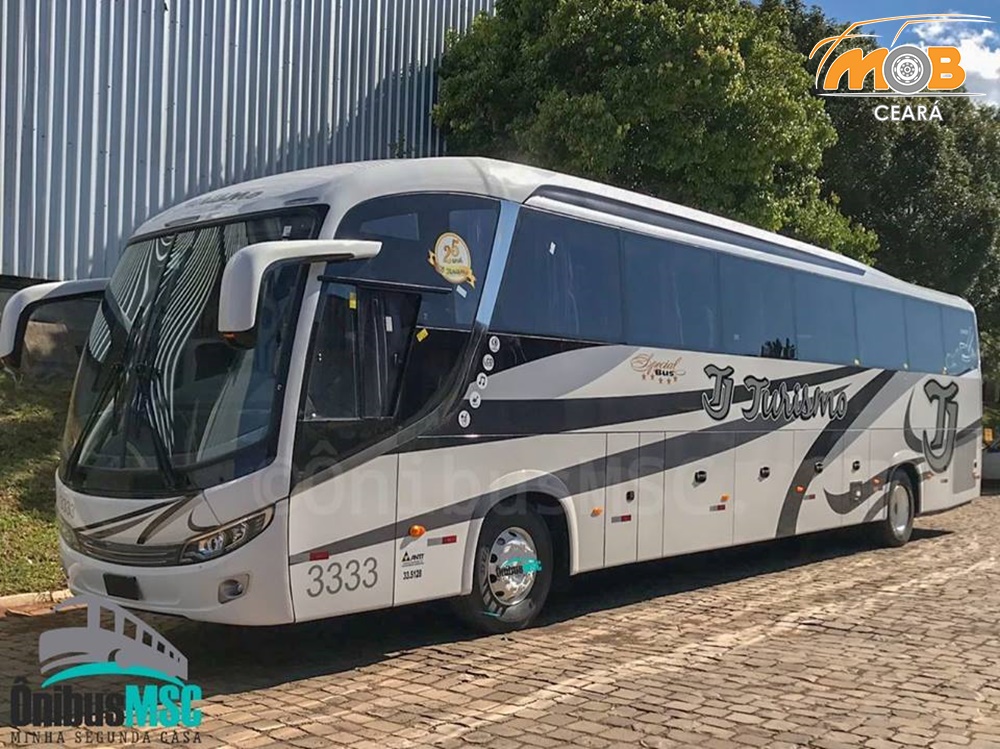 Comil entrega novos ônibus para 5 empresas do país