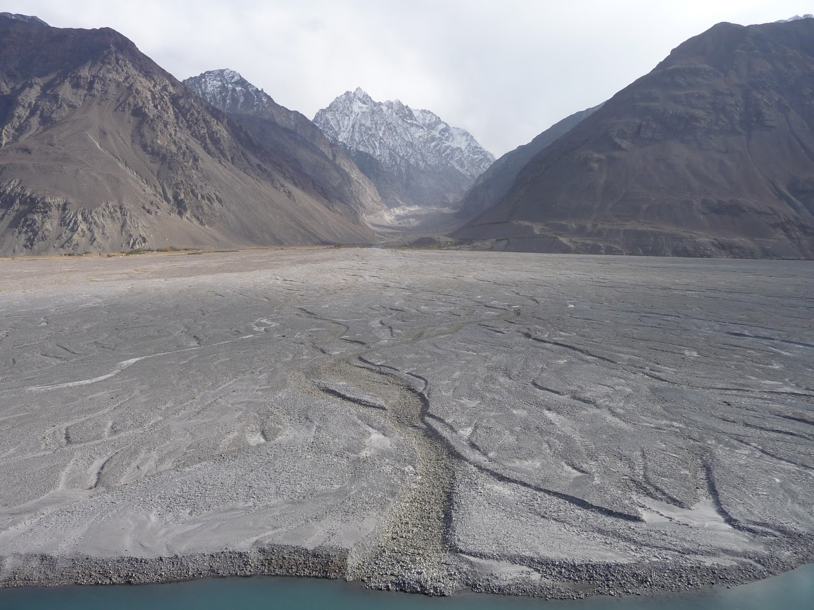 Trekking in Tajikistan: Circumnavigation Shakhdara Range by bicycle