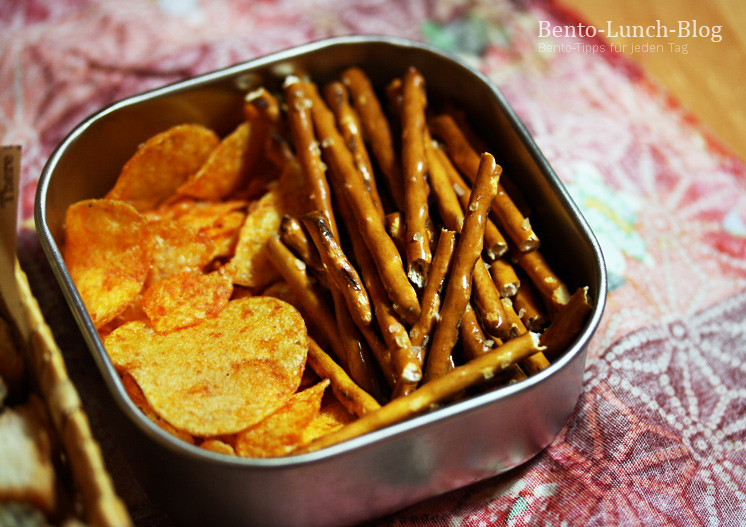 Bento Lunch Blog: Bento# 165: Sandwich-Bento mit Chips und Salzstangen