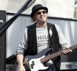 Mark Tulin American bass player (The Electric Prunes, The Smashing ...