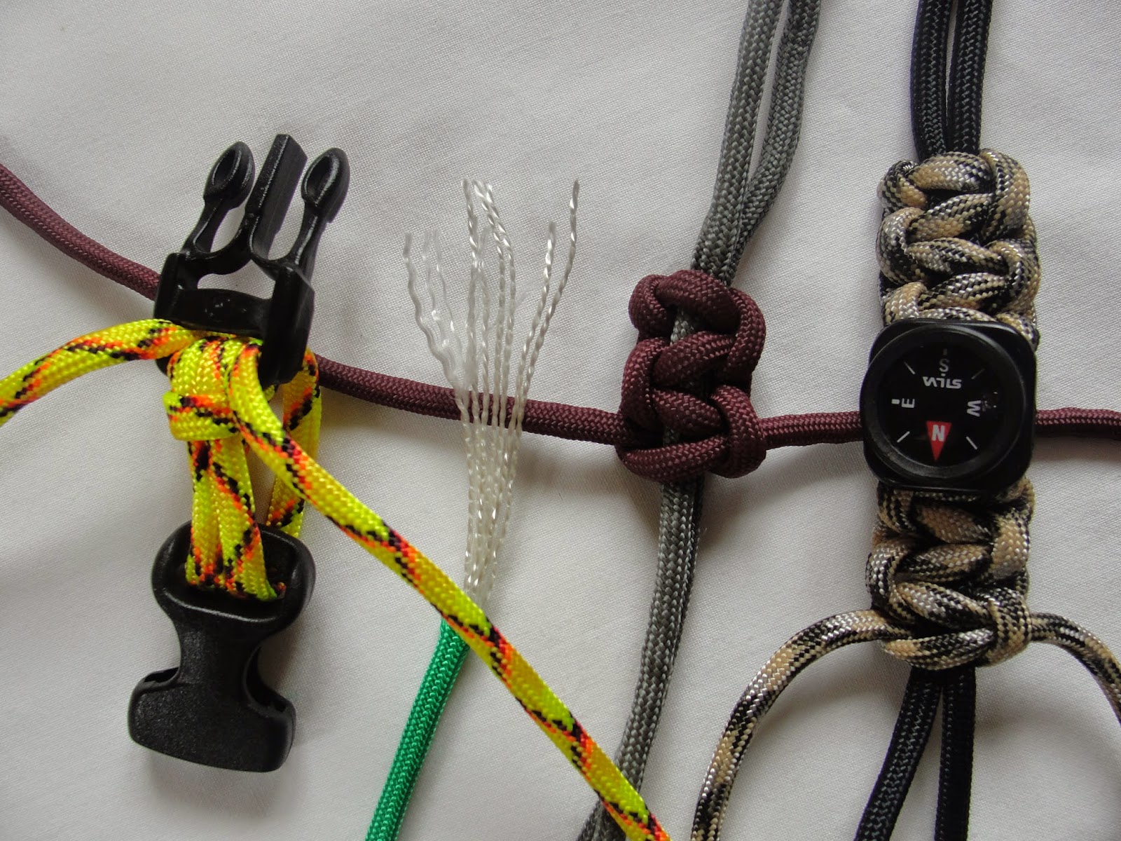 The Outdoor Traditionalist : Paracord Knitting