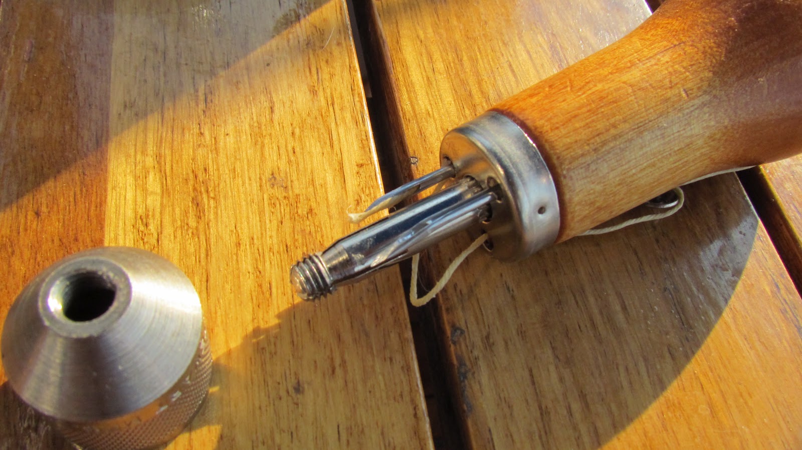 Dock Six Chronicles: Gear and Tool Reviews: Fun with Sharp Pointy Objects