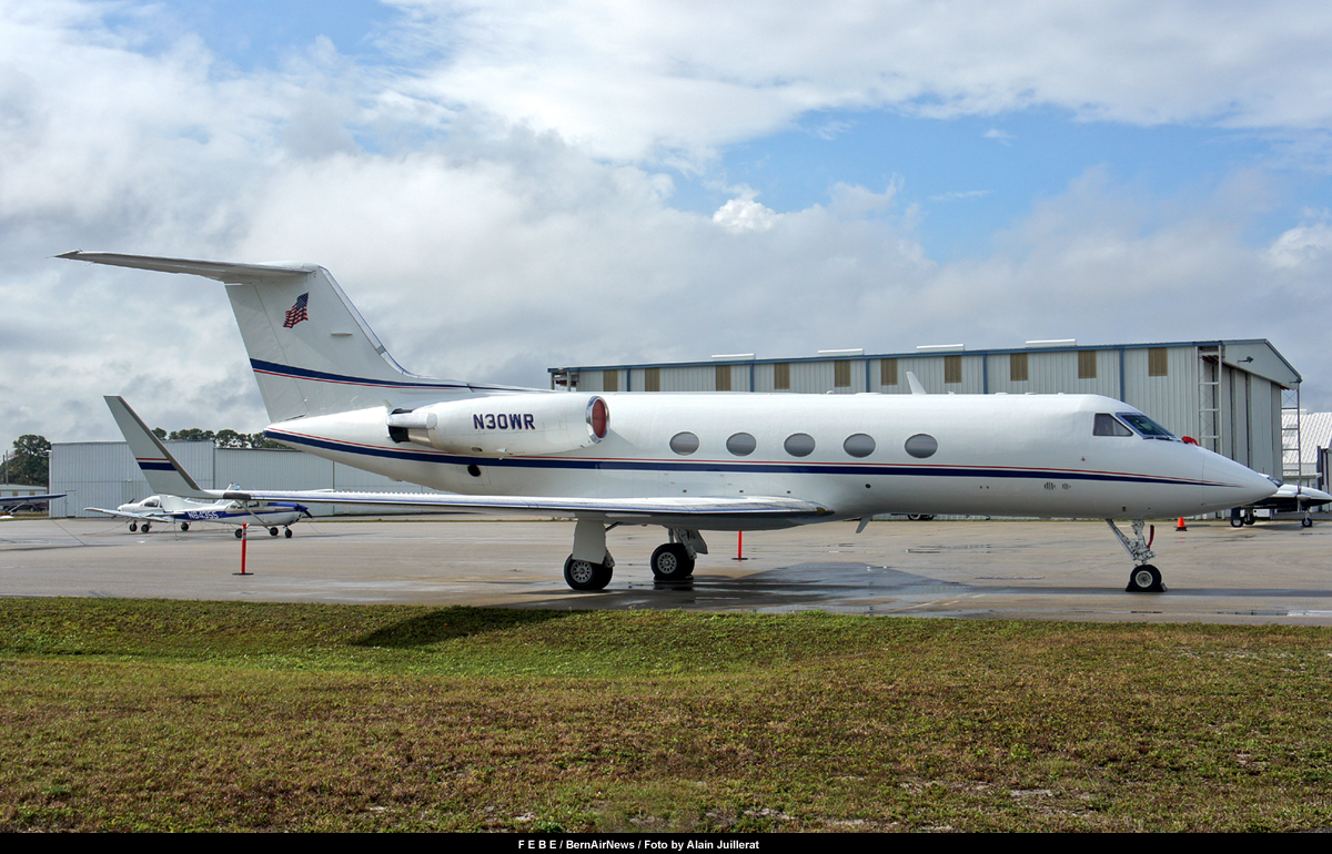 FEBE *** Worldwide Aviation Pictures by FEBE/BernAirNews © : N30WR ...