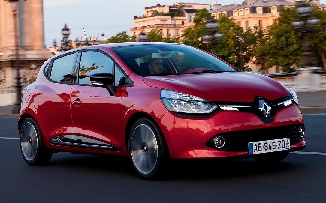 VW Golf e Renault Clio lideram mercado europeu em agosto