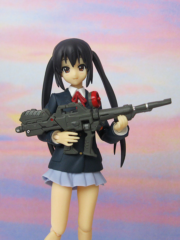world of klaymore: figma Azusa Nakano aka Azunyan