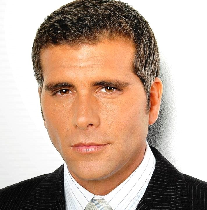 NOTICIAS Y EFEMERIDES MUSICALES Y DEL CINE: ACTOR PERUANO CHRISTIAN ...