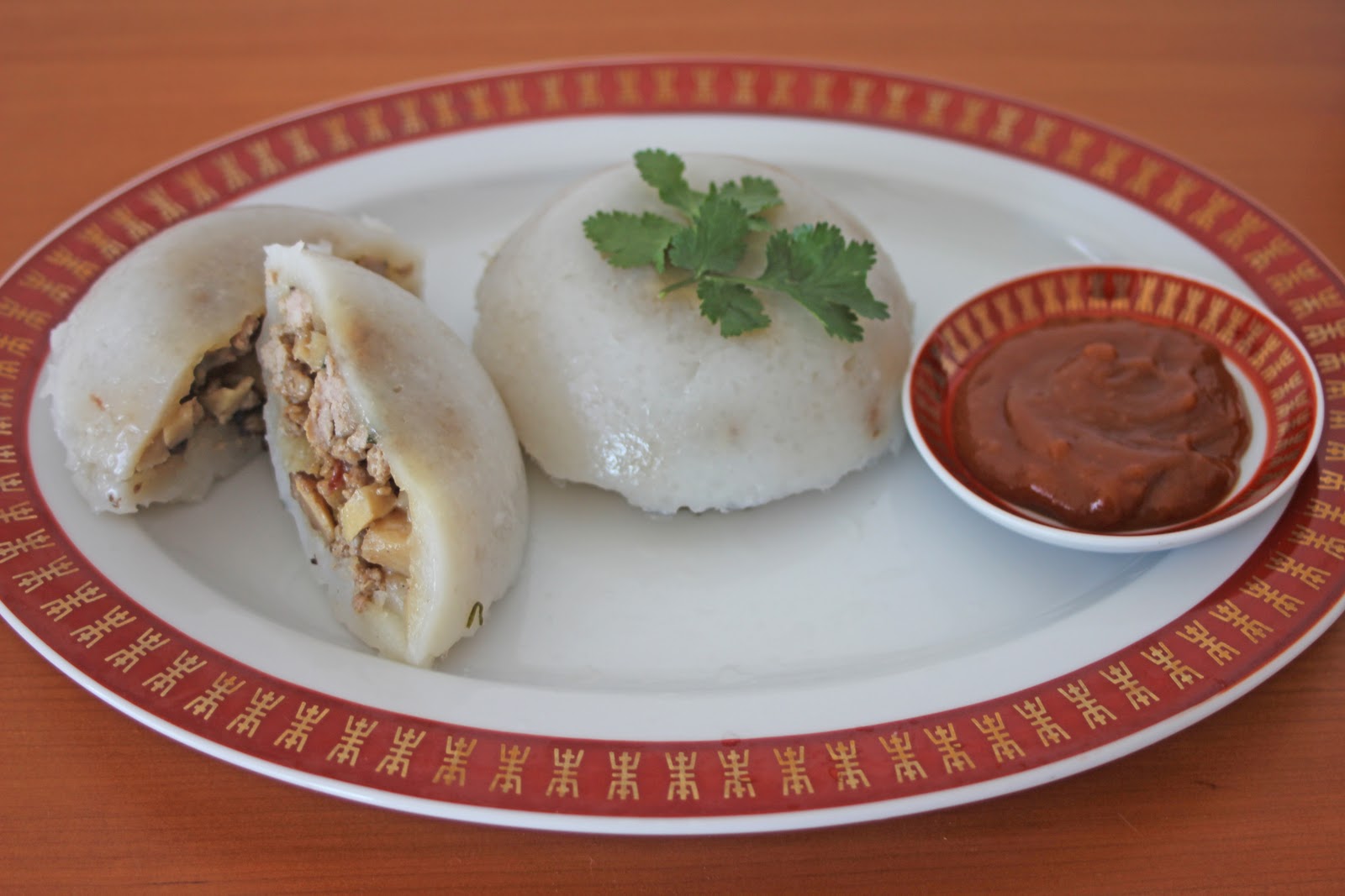 The Grub Files: Cooking with Camissonia: Taiwanese Meat Balls (Ba Wan)