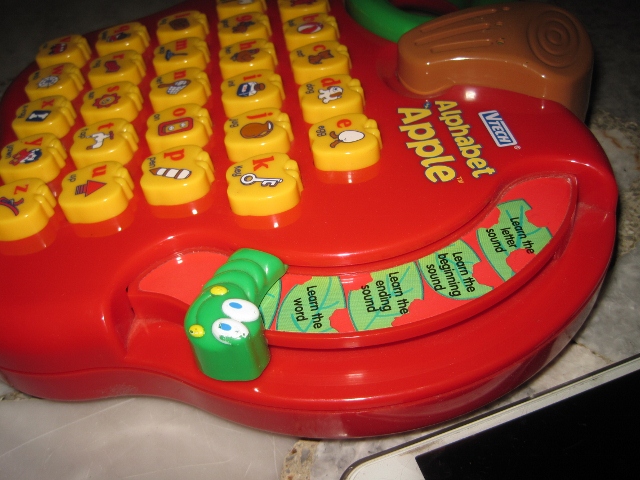 JuaiMurah: VTech Alphabet Apple
