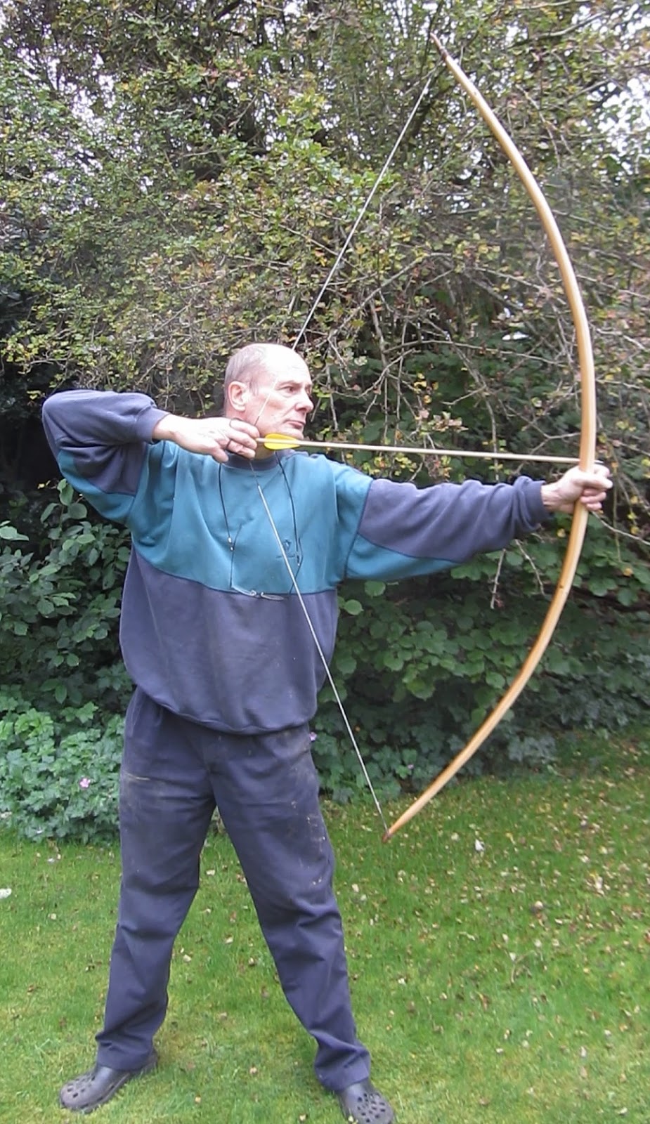 Bowyer's Diary: Yew Longbow 70@28"