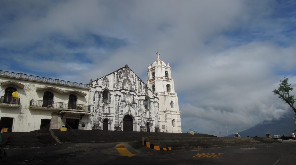 The 11 Top Things To Do In Albay [Tourist Spots, Food, + Itinerary ...