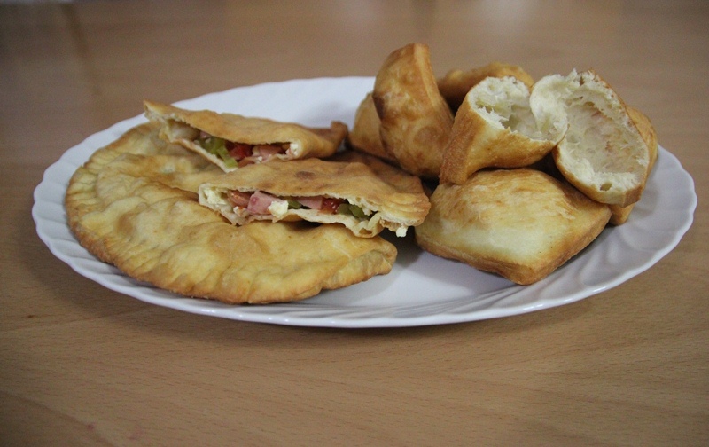 Kiki's Book of Dreams: Calzone and doughnuts (mum's recipe)