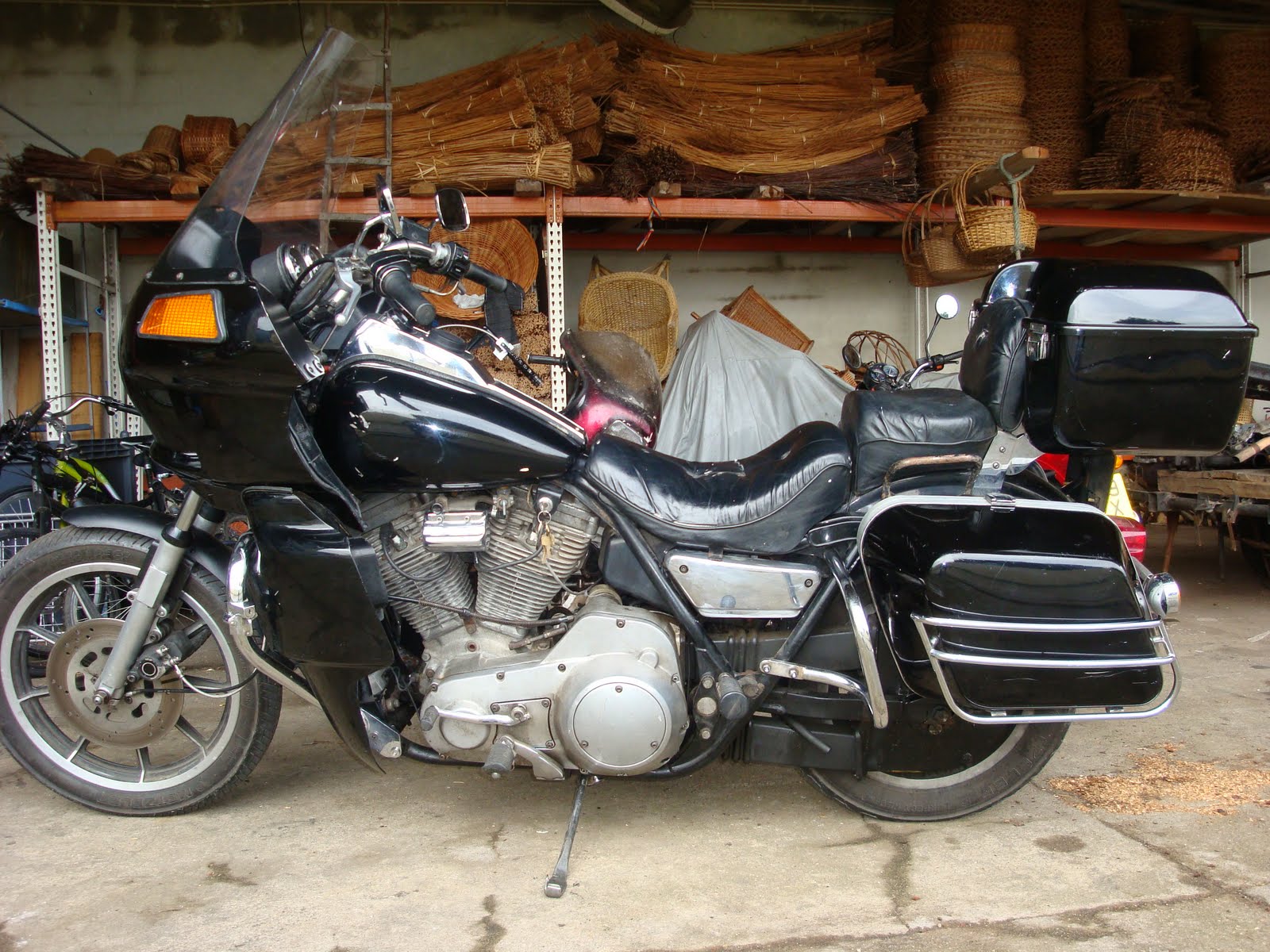 rocksolidmotorcycles: fxrt