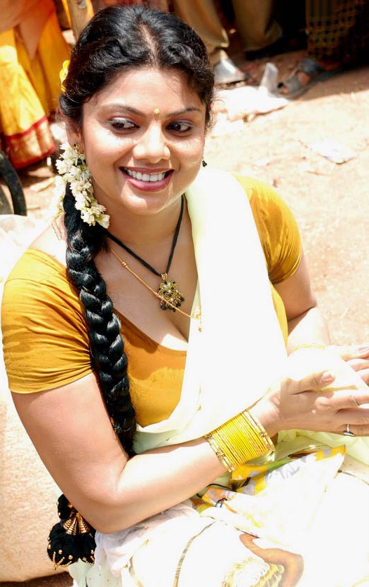 LATEST MOVIE MASALA: SWETHA HOT PICTURE GALLERY IN MOVIE VEERACHOZHAN