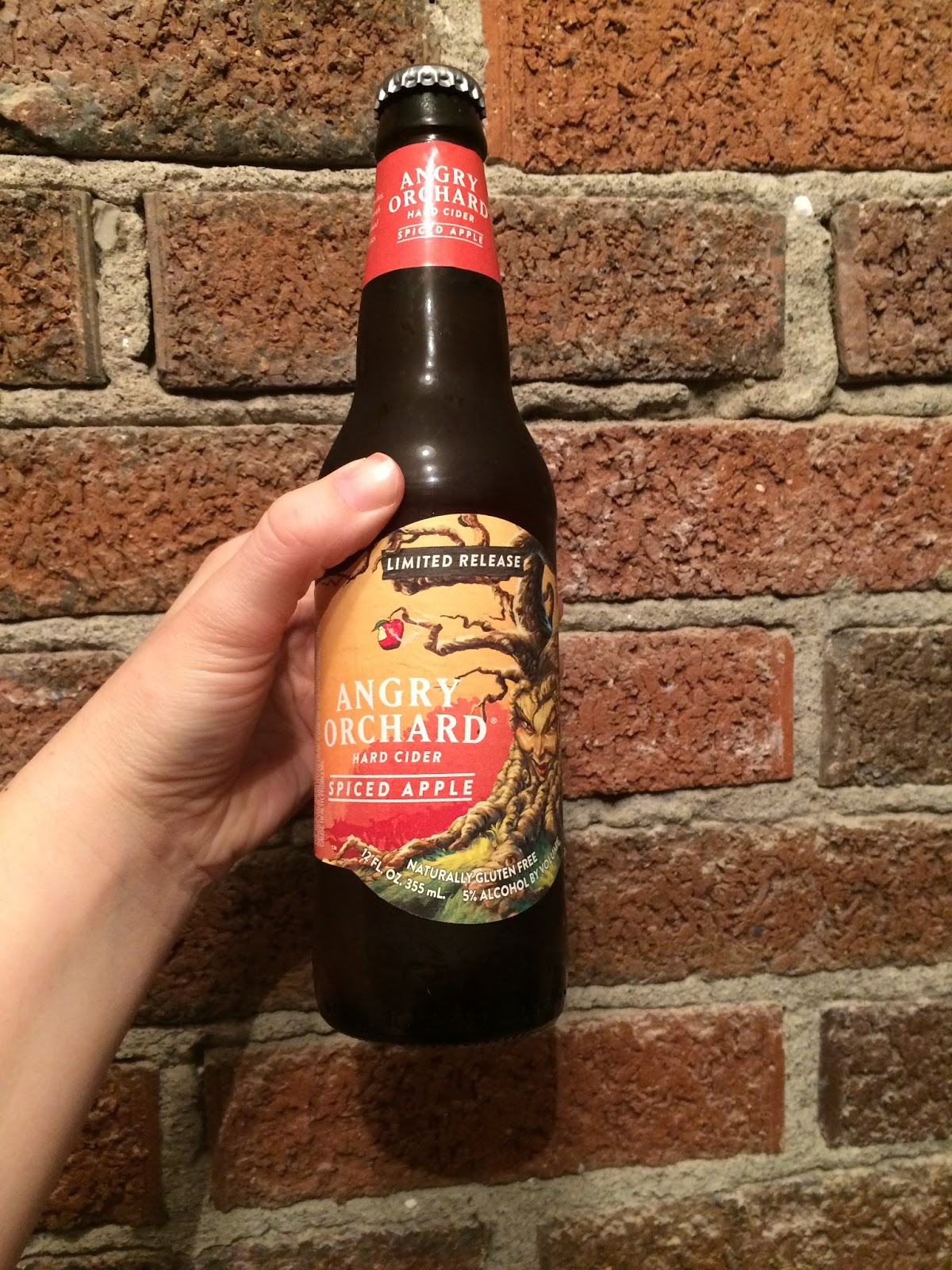 Along Came a Cider: Cider Review: Angry Orchard's Spiced Apple