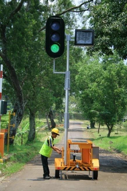 Lampu APILL Portable Buatan Indonesia | Wawasanfadhitya