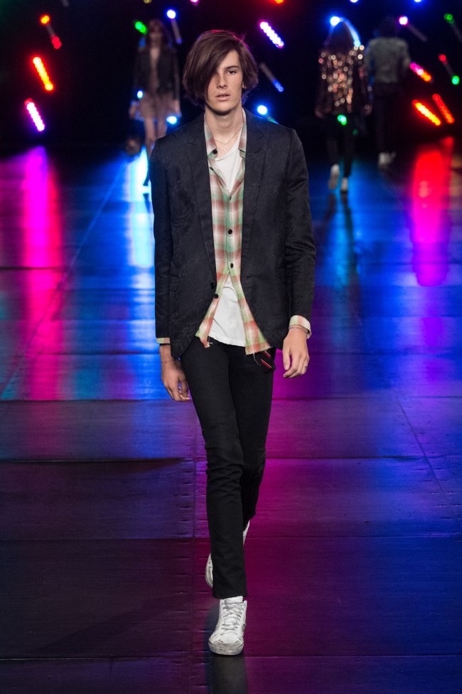 Male Model Universe: Dylan Brosnan - son of actor Pierce Brosnan