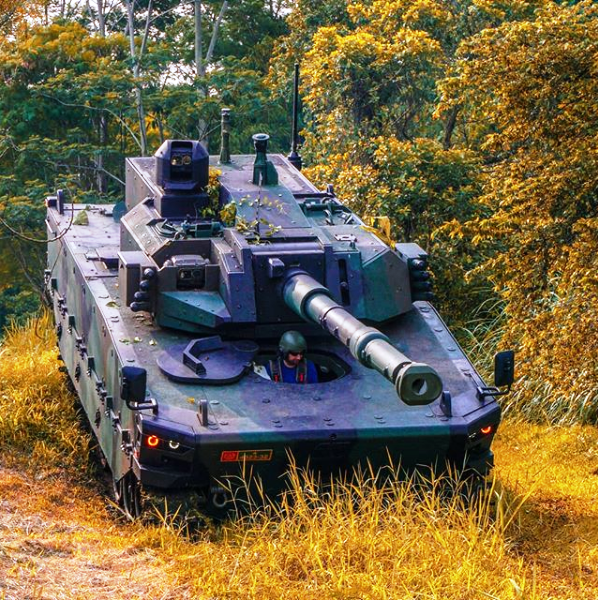 DEFENSE STUDIES: Menhan: "Medium Tank" PT Pindad Siap Diproduksi Masal