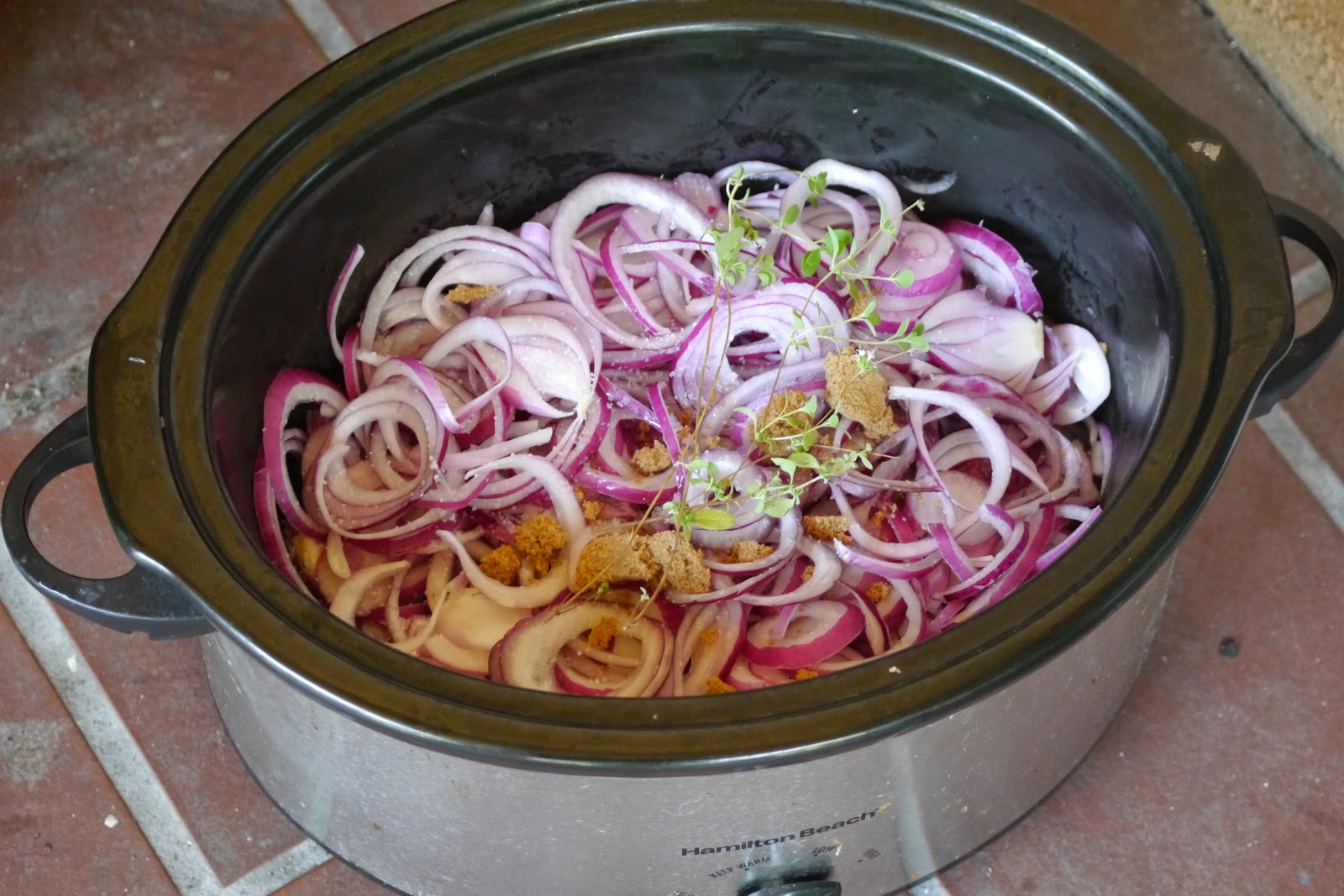 Slow cooker caramelized onions