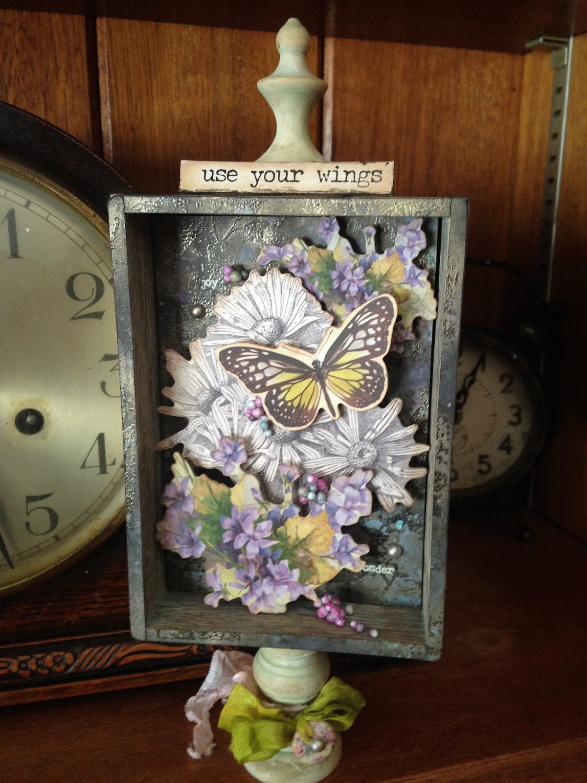 sarascloset: Vintage Shadow Box with Tim Holtz Ideaology and Prima Wax