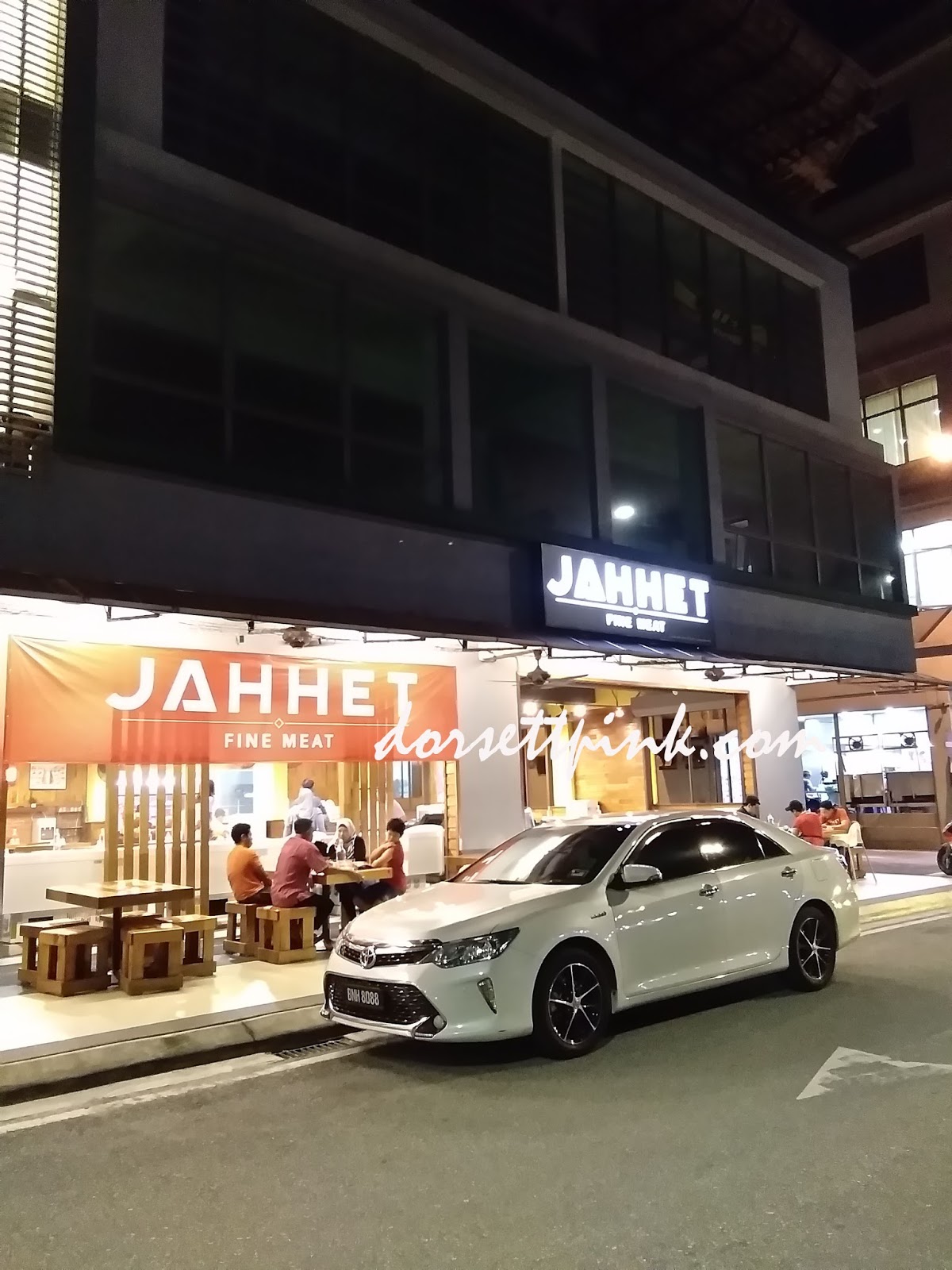 Menikmati Hidangan Steak dan Grill Yang Best di Jahhet Fine Meat ...