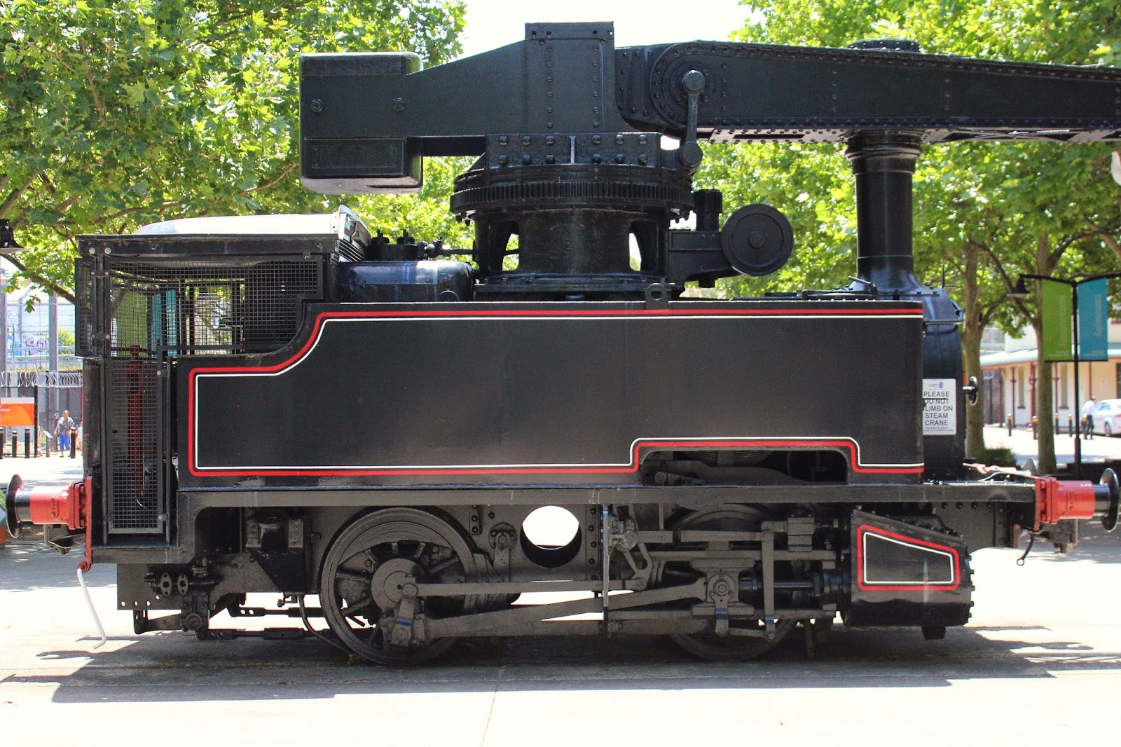 rusted2therails: The 1083 Luffing Crane tank locomotive