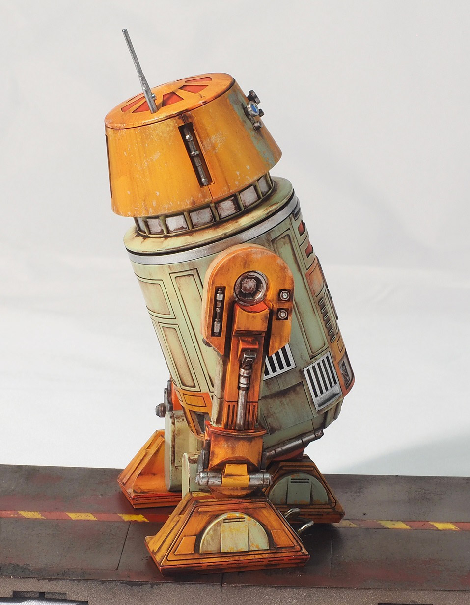 Chrizchui: Bandai Star Wars 1/12 astromech droid R5-D4 & U9-C4