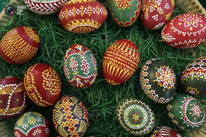Top World News: Easter eggs from different countries