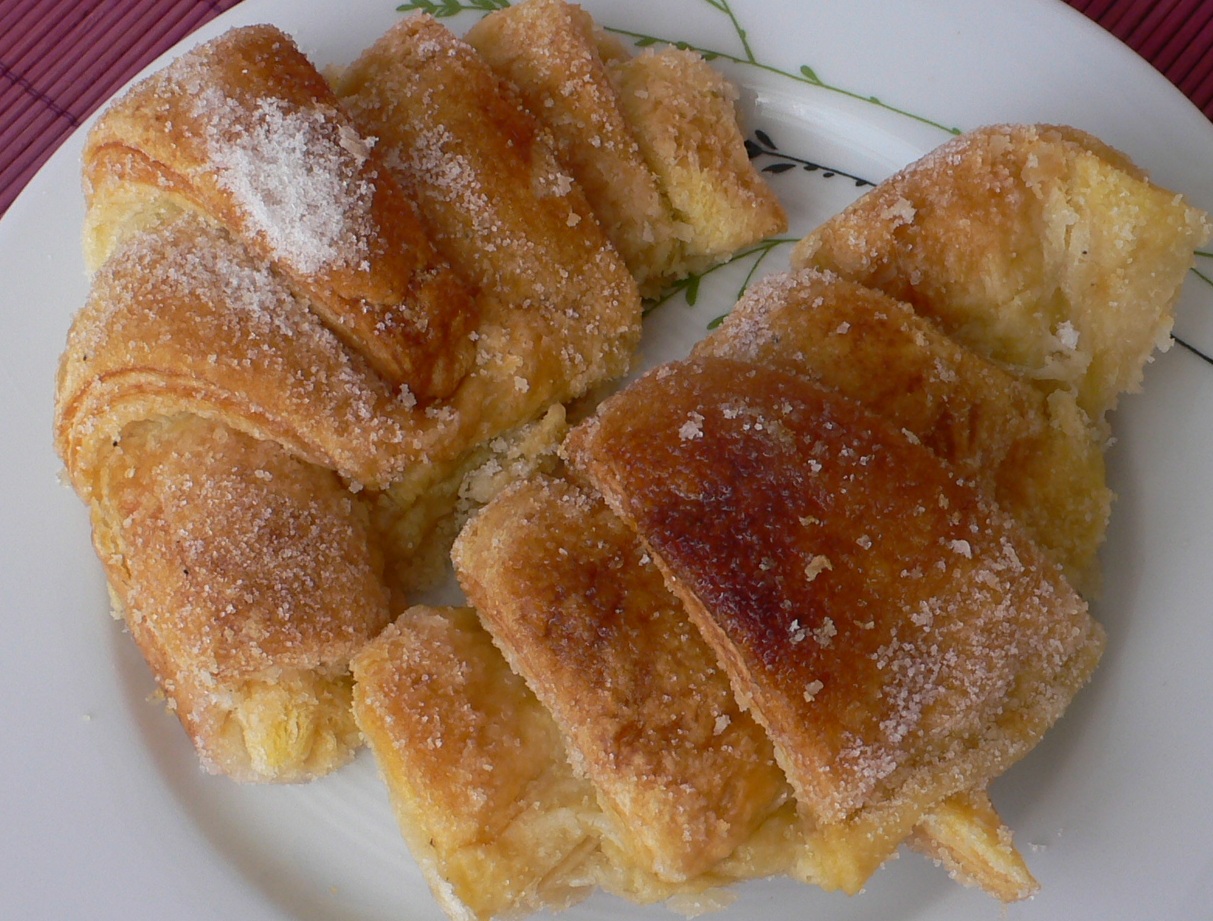 um longo rio NADA tranquilo: croissants do Careca