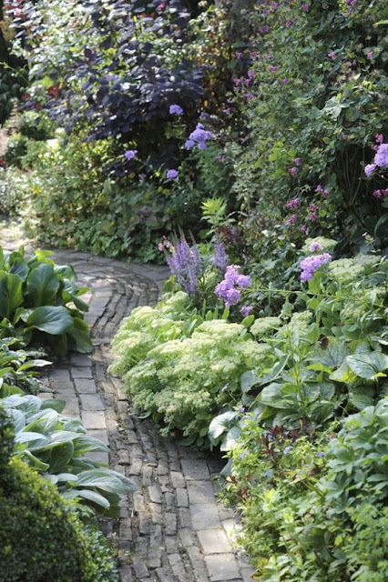 April's garden: A vidéki angol kertek 8 elengedhetetlen jellemzője / 1.rész