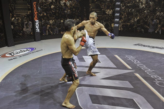 Eric Kelly Returns To The ONE FC Against Australian Submission Artist