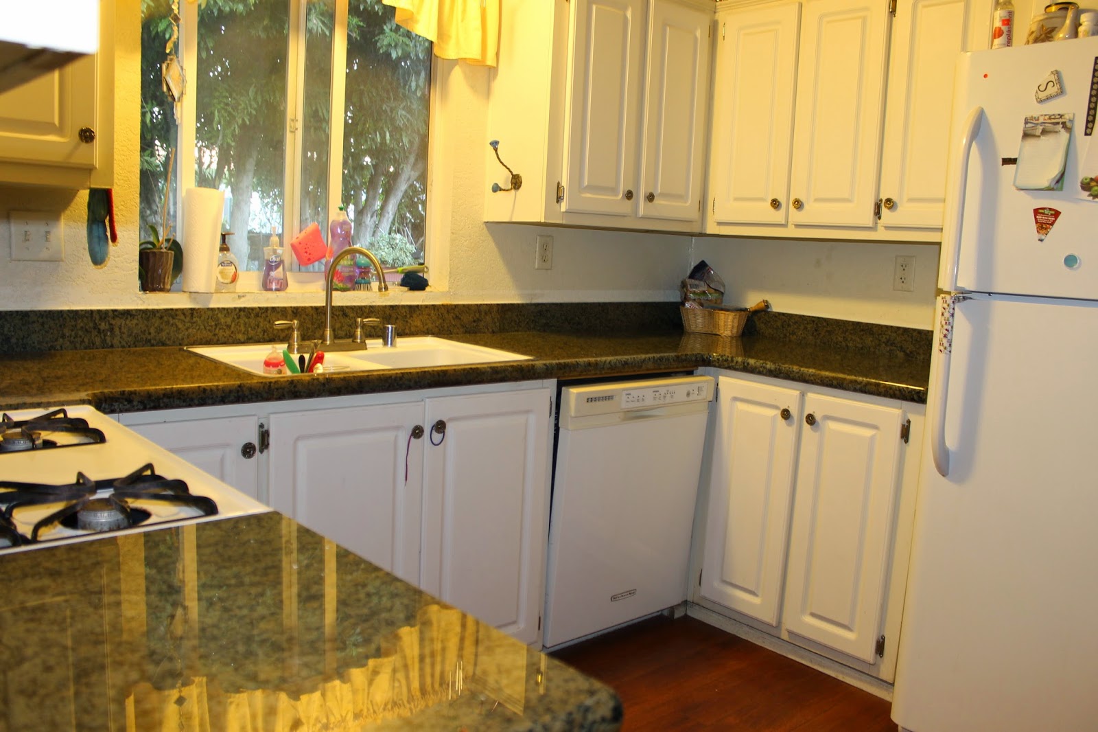 Natural Stone Source: Small Kitchen Granite