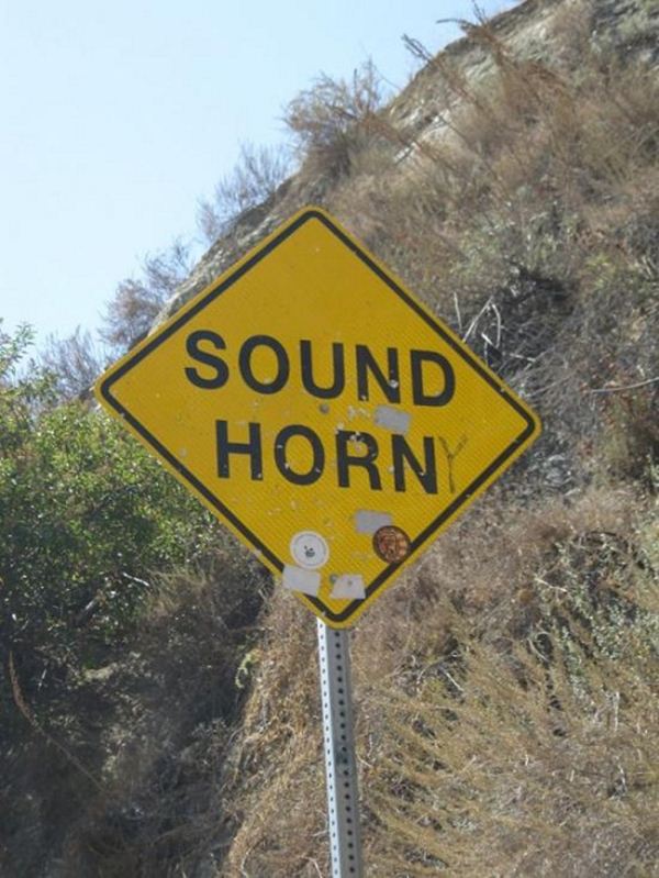 25 Signs Improved by Graffiti | Funny Signs