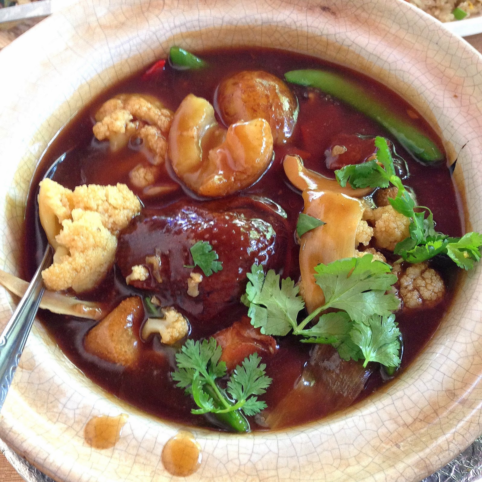 Some Like it Haute: Hua Long Fish Head Steamboat