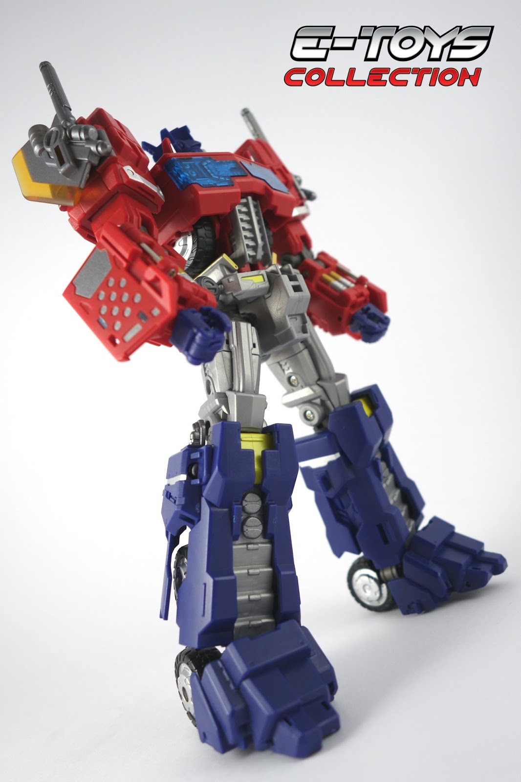 eToys Collection: Maketoys MTCD-01 Striker Manus - A New Beginning...