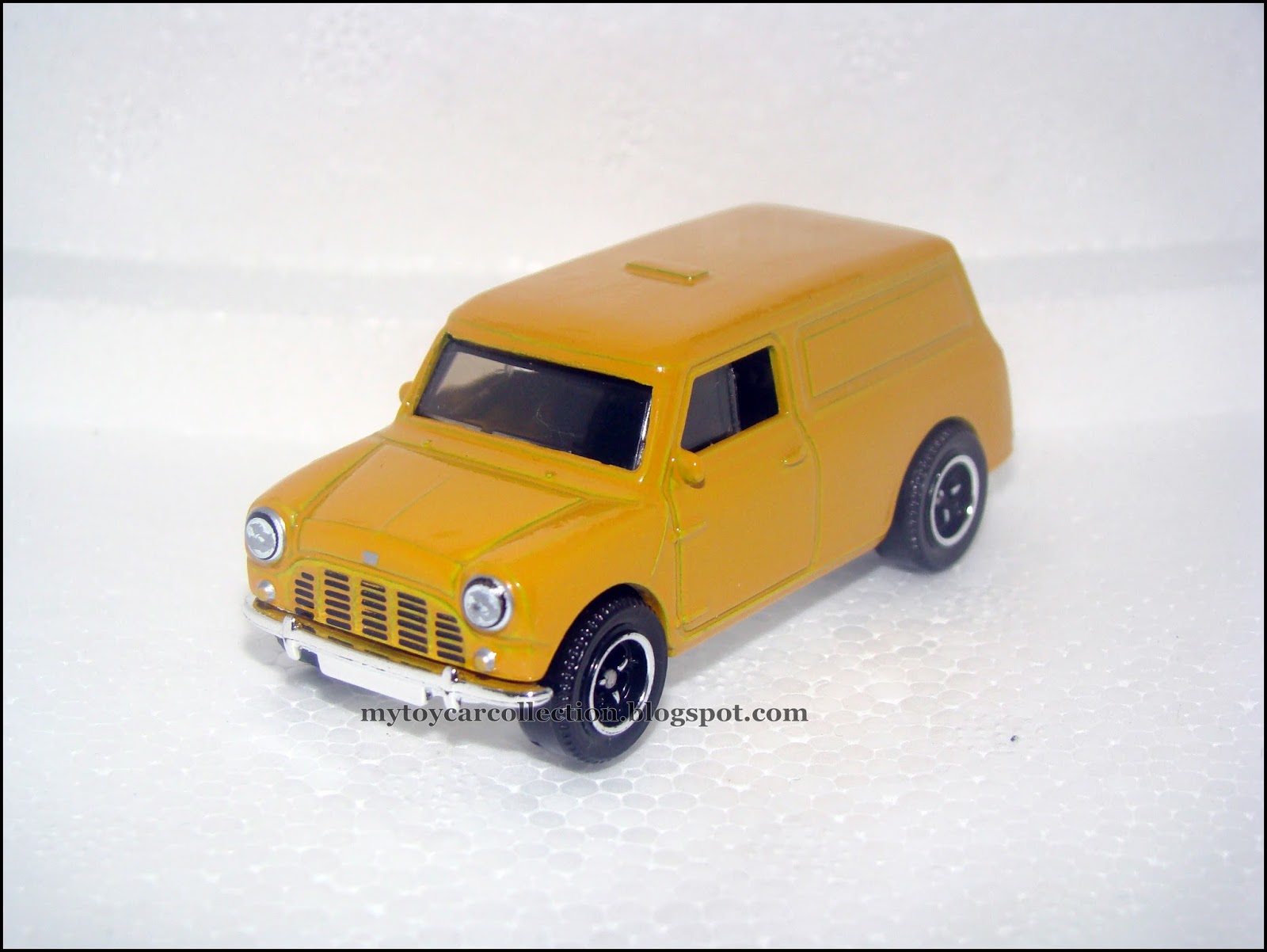 Matchbox Austin Mini Van 1965 ~ Toy Collection