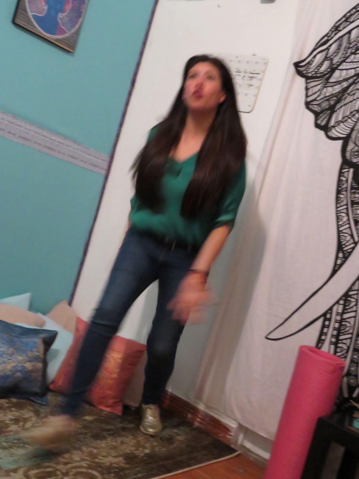 somos el espectador: ANGELICA VELAZQUEZ UNA HERMOSA CABELLERA EN ESCENA