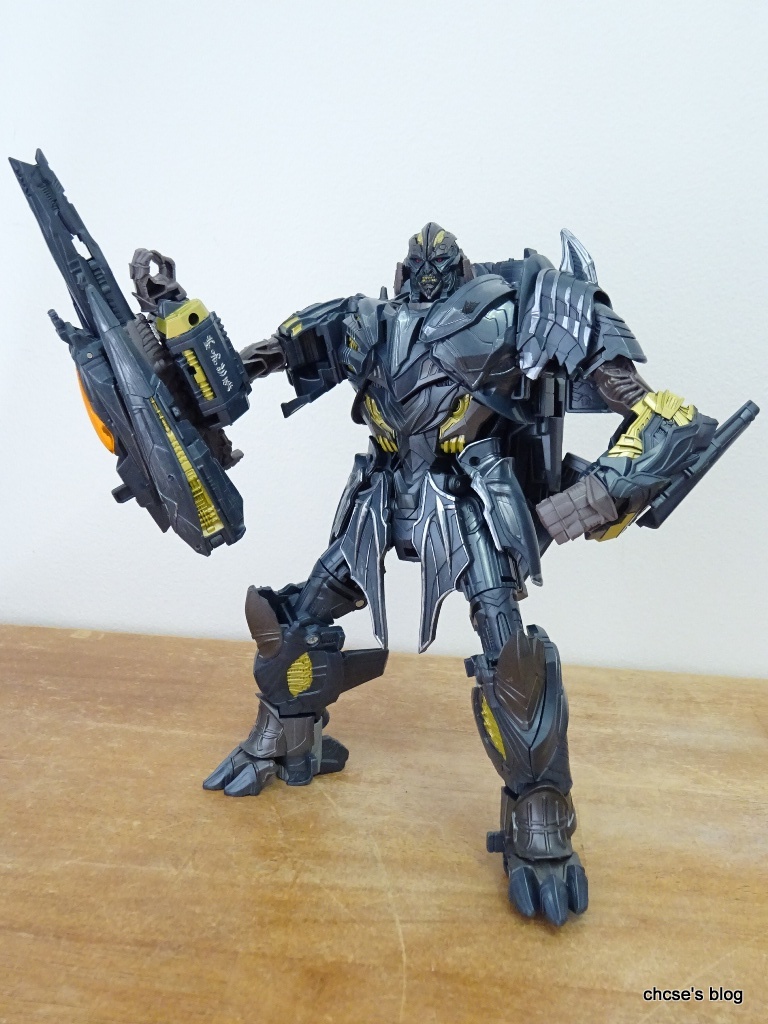 ChCse's blog: Toy Review: Transformers The Last Knight Megatron (Leader)