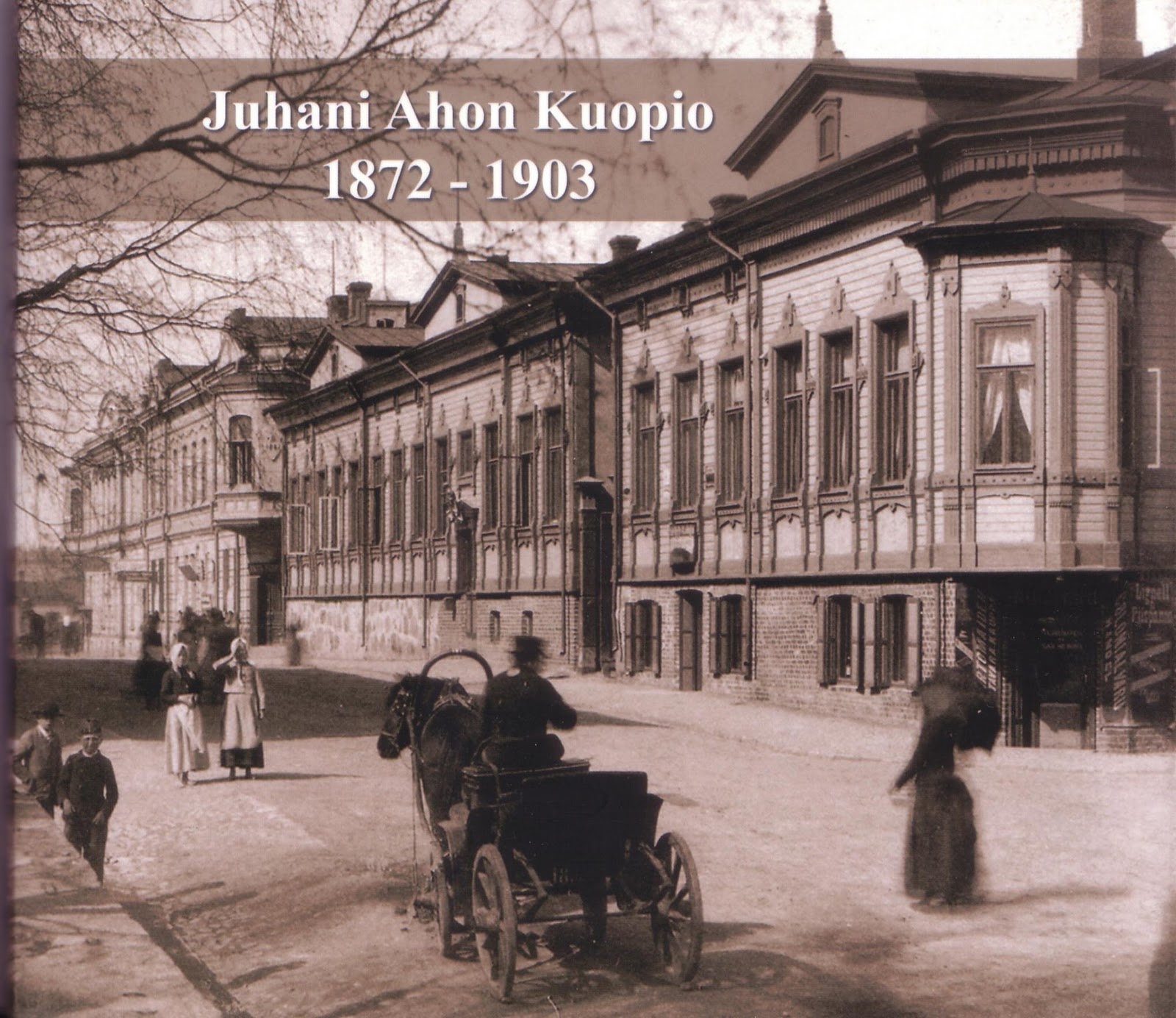 SIVUKIRJOITUKSIA: Juhani Ahon juhlavuosi näkyy myös kirjoissa